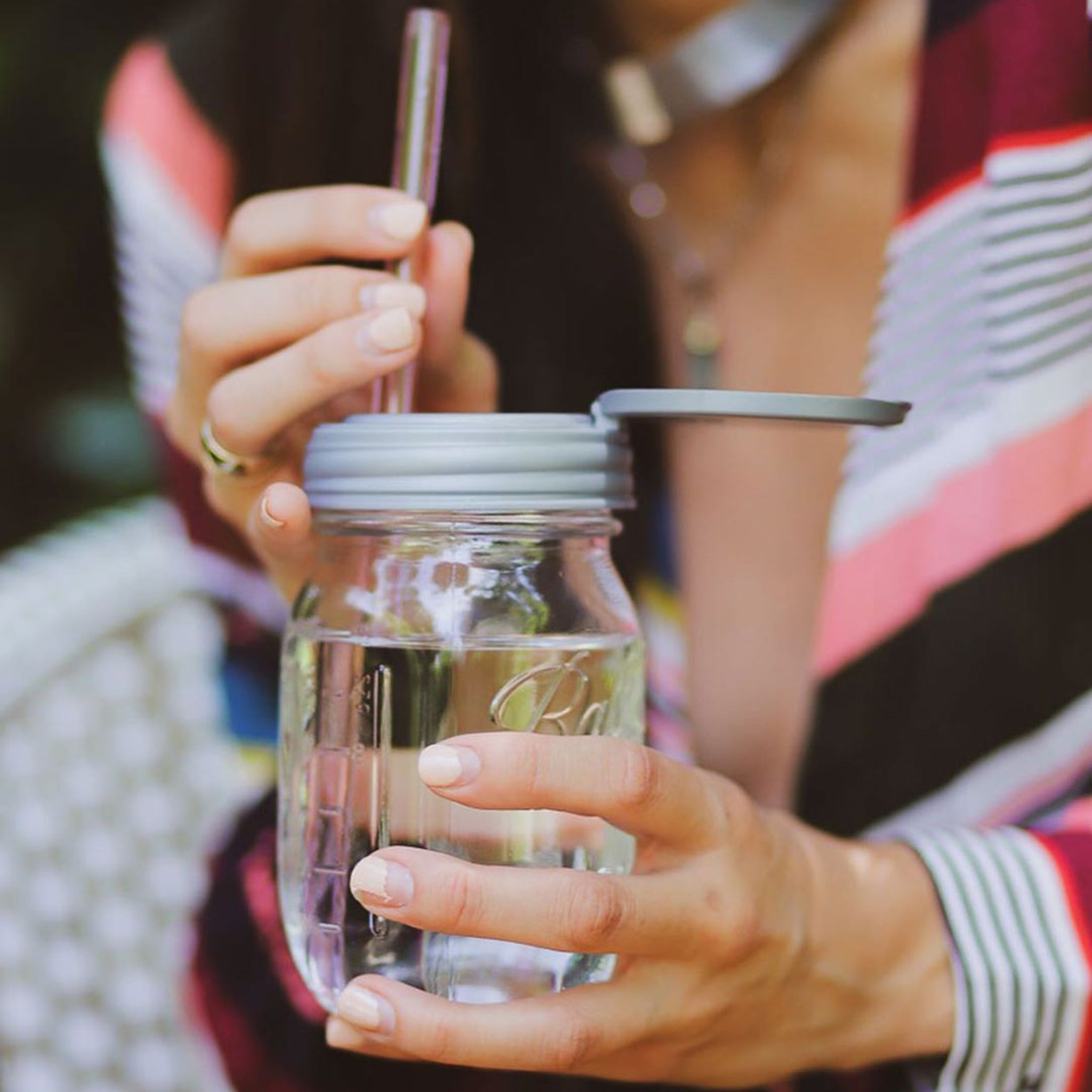 How to Use a Mason Jar as a Water Bottle (And Why You Should)